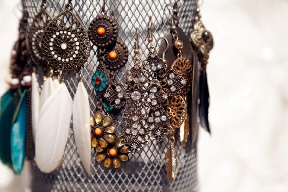 How to Take Off Earrings: Safe and Gentle Removal Tips