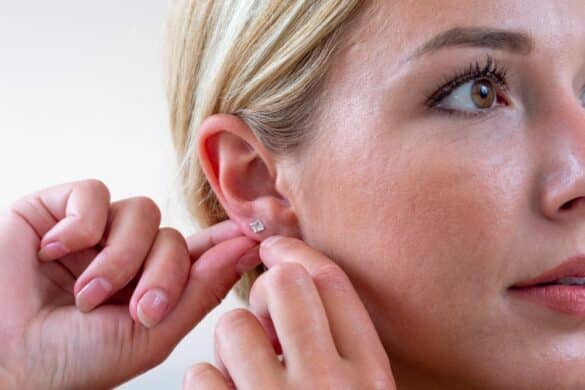 5 Steps to Remove Earrings Stuck in Ears
