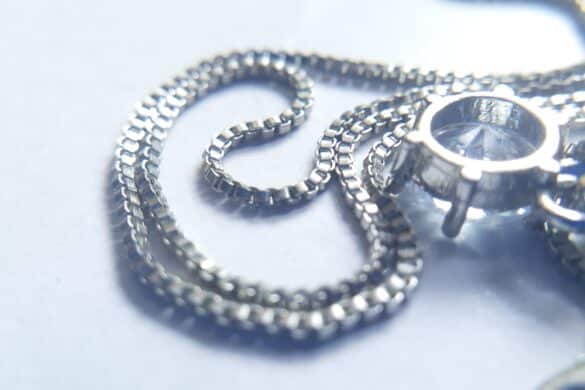 Easy Steps To Remove Flat Back Earrings