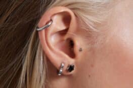 How to Take a Tragus Piercing Out?